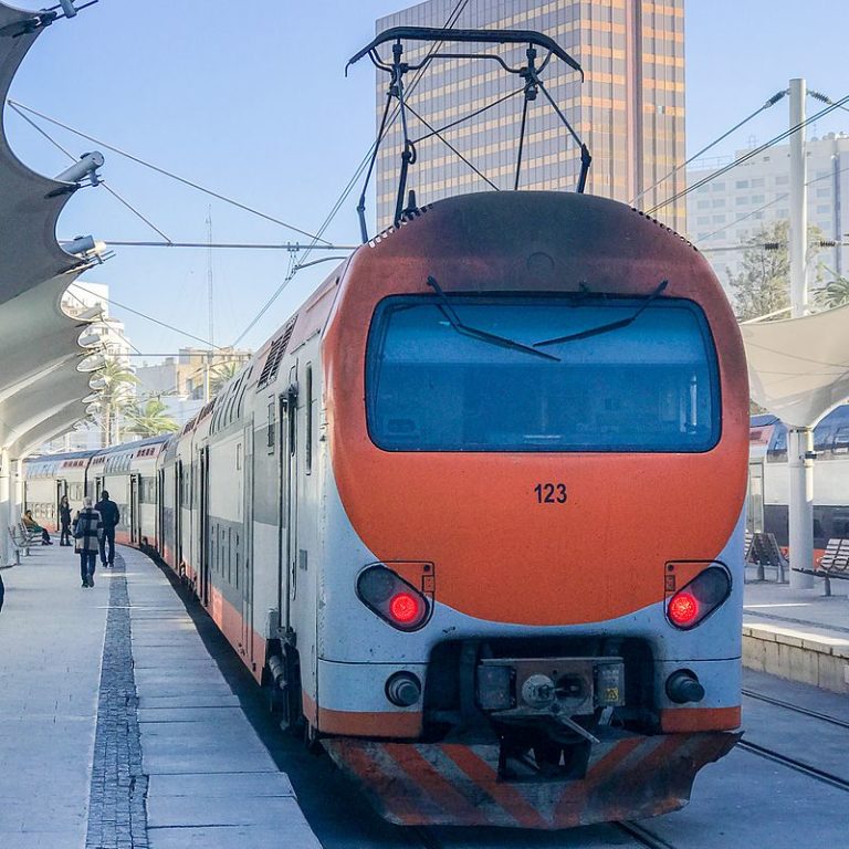 Get around marrakech bus taxi airport transfer train station